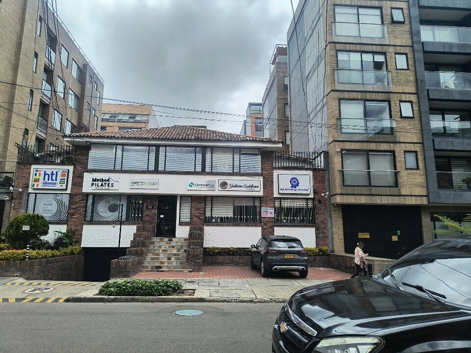 Meslek kursları High Technology un learning, Bogota, foto