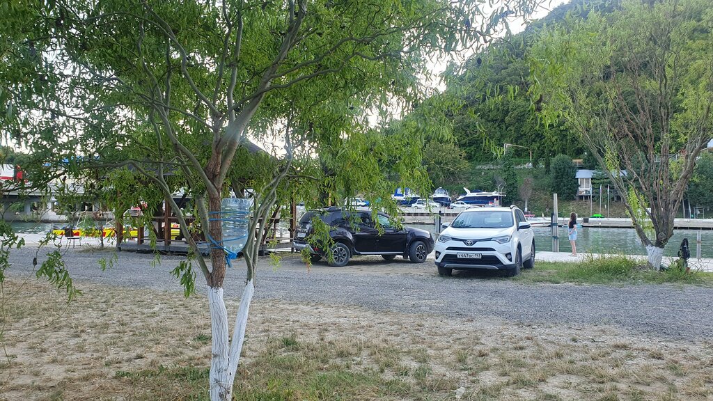 Çiftlik tatili Кемпинг у реки, Krasnodarski krayı, foto