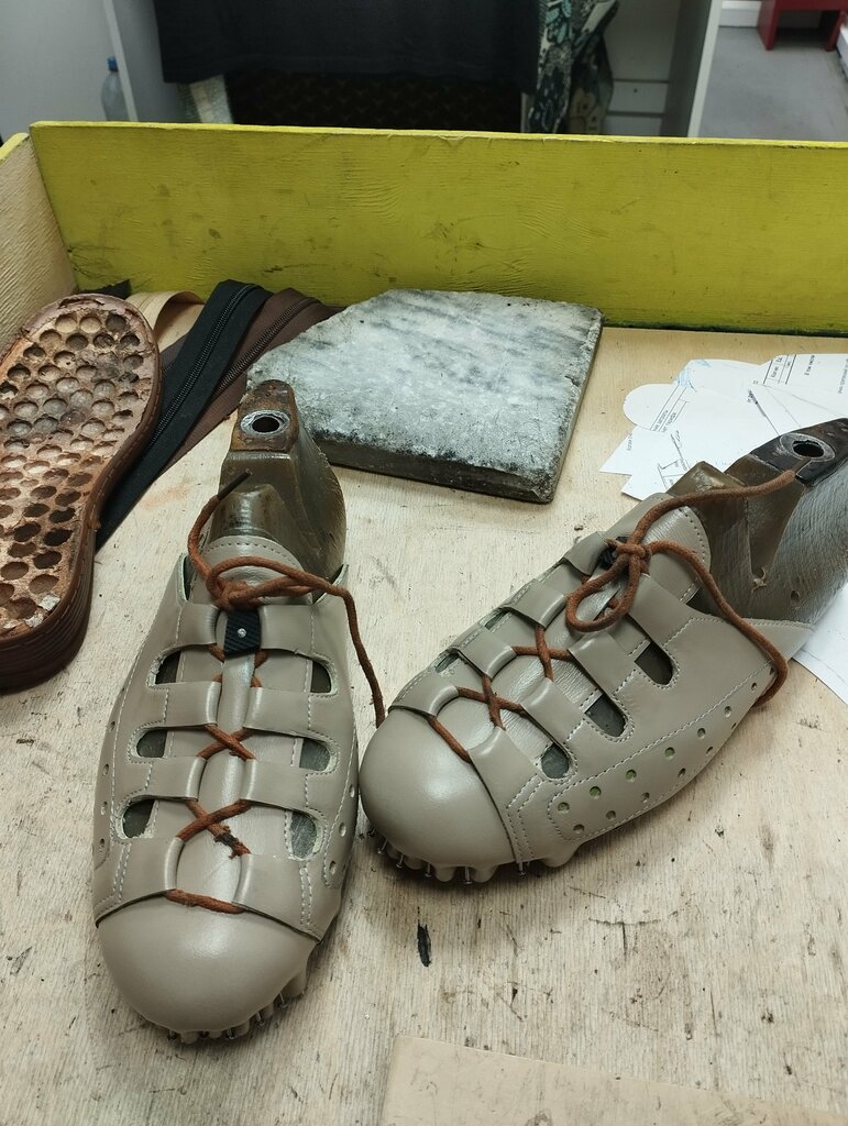 Ayakkabı tamiri Башмачок, Jeleznogorsk, foto