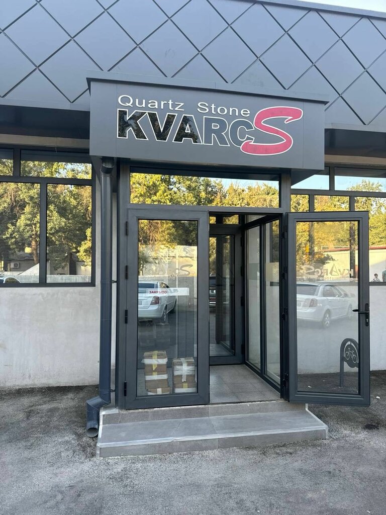 Taş ürünler ve yapılar Kvars, Taşkent, foto