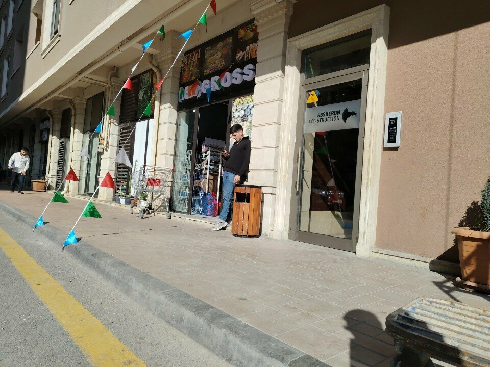 Market New gross, Bakü, foto