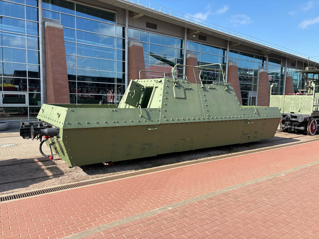 Teknoloji anıtı Зенитная бронеплощадка № 910-1045, Saint‑Petersburg, foto