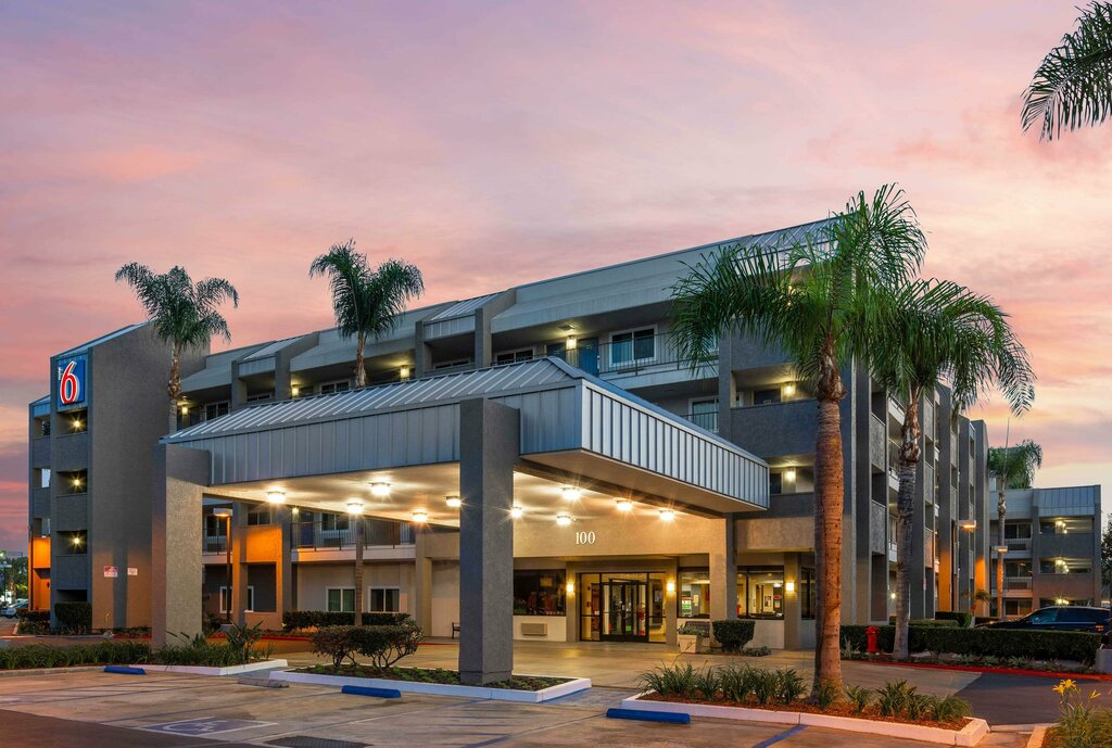 Otel Motel 6 Anaheim Maingate, Anaheim, foto