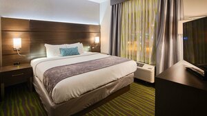 Best Western Plus Prien Lake Hotel & Suites - Lake Charles (Louisiana, Calcasieu Parish, Lake Charles), otel  Lake Charles'ten