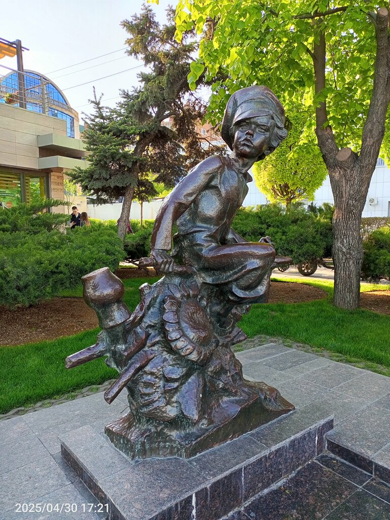 Park, sokak heykeli Нахалёнок, Rostov‑na‑Donu, foto