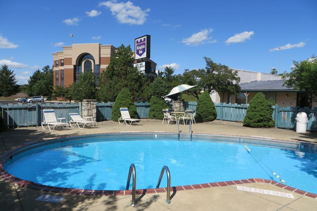 Otel Knights Inn Canton, Ohio Eyaleti, foto