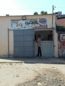 Padaria (Luanda Province, Municipality of Luanda, Valódia), ekmek fırını  Loanda'dan
