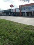 Monopol (Santa Cruz de la Sierra, Avenida Cuarto Anillo), otomobil satış galerileri  Santa‑Krus'tan