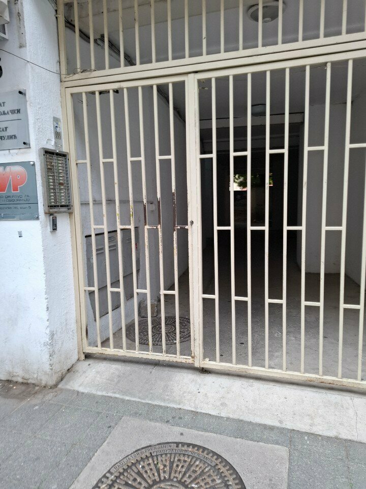 Avukatlar Milan D. Poljački, Novi Sad, foto