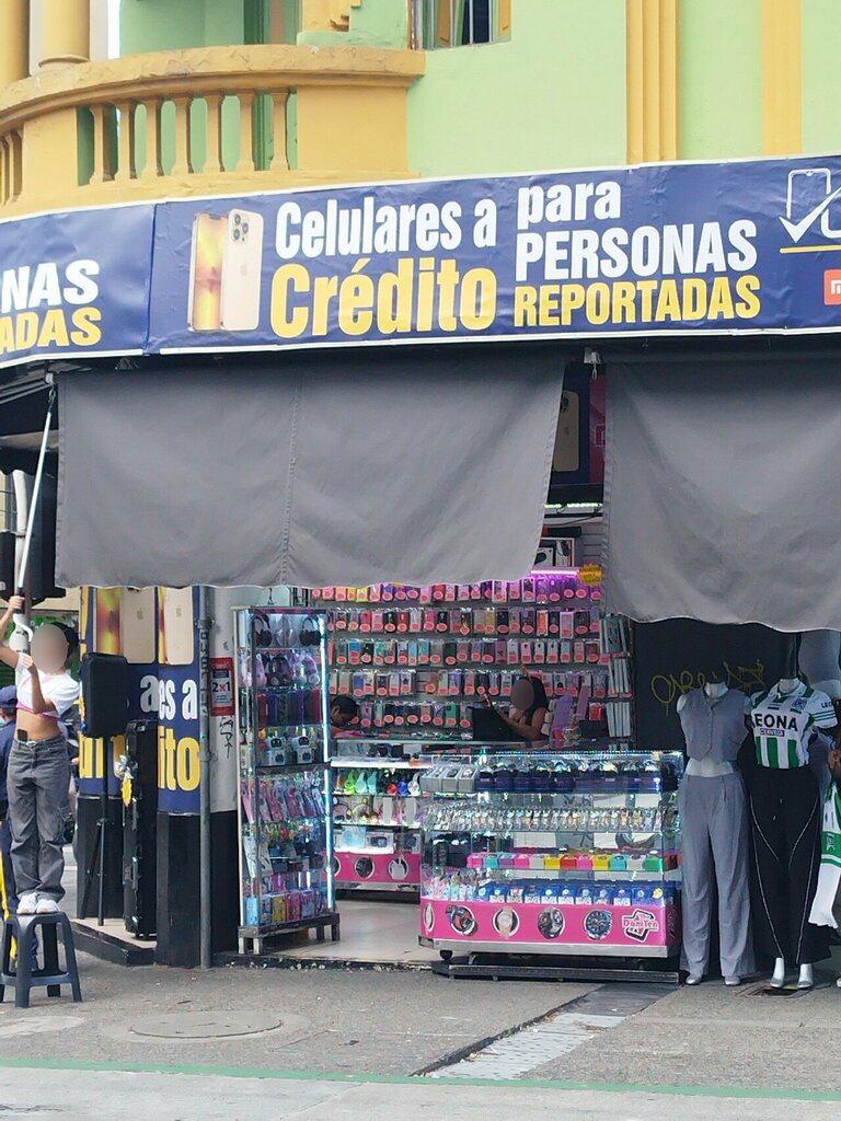 Mikrofinans Celulares on Credit, Medellin, foto