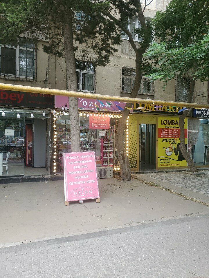 Kozmetik ve parfümeri mağazaları Özləm, Bakü, foto