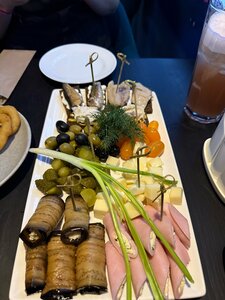 Ruki VVerkh! Bar (Mitinskaya Street No:40), bar  Moskova'dan