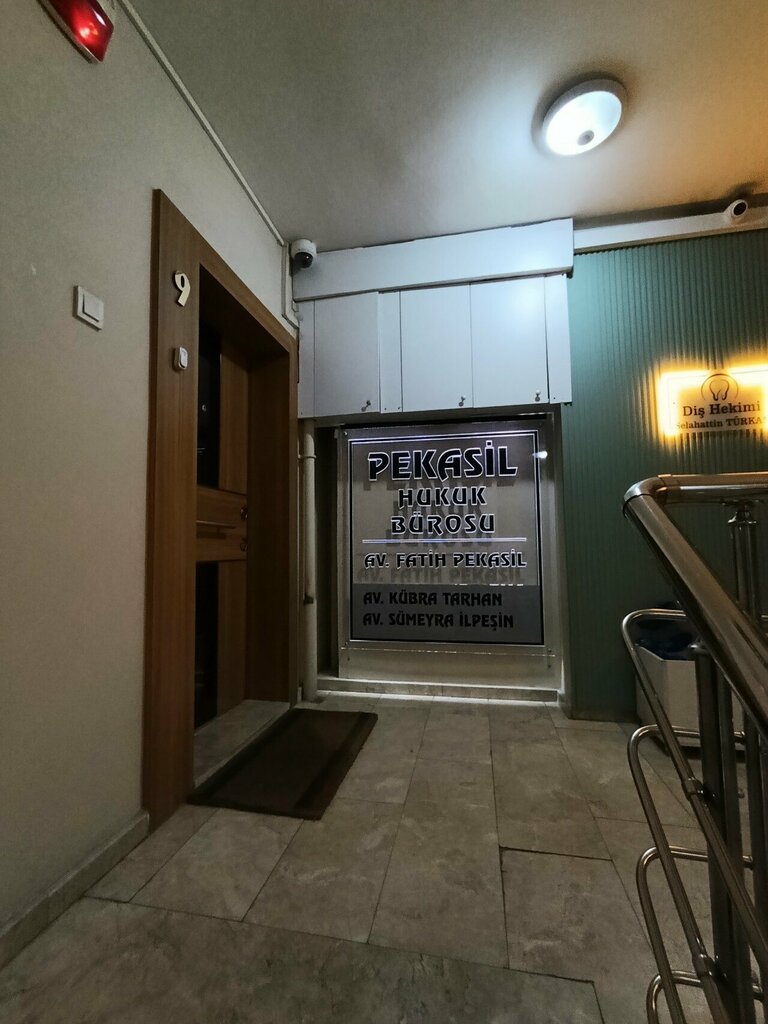 Avukatlar Avukat Kübra Tarhan, Ankara, foto