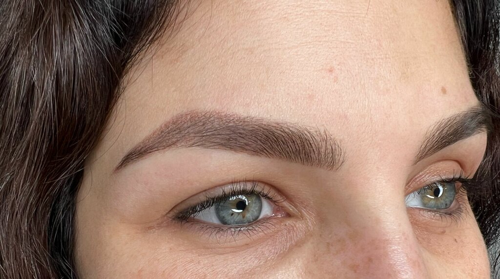 Kaş ve kirpik salonu Mimi Brows, Moskova, foto