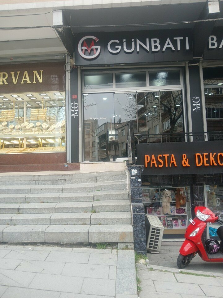 Berberler Günbatı Barber's Club, İstanbul, foto