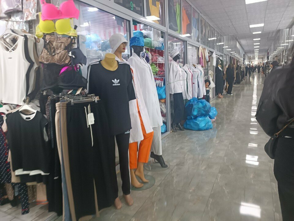 Giyim mağazası Lady shop, Bakü, foto