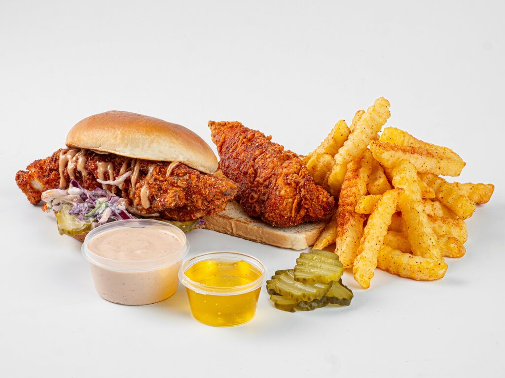 Fast food Emika's Hot Chicken, Soçi, foto