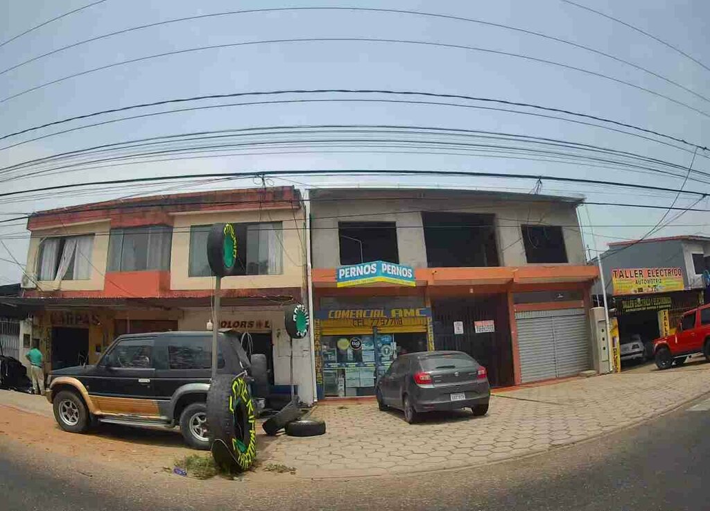 Otomobil servisi Comercial Amc, Santa‑Krus, foto