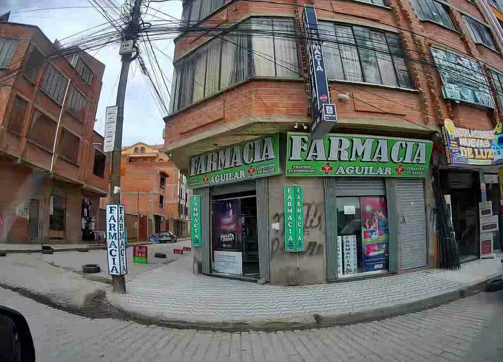 Eczaneler Farmacia Aguilar, El Alto, foto