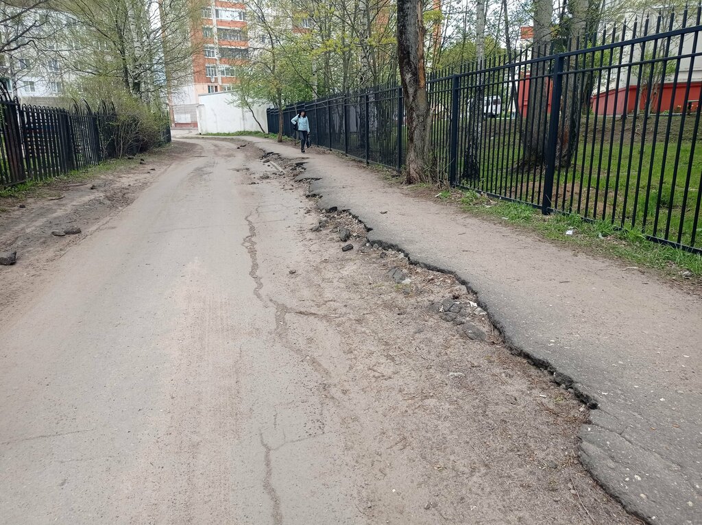 Yüzme havuzları Бассейн, Tutayev, foto