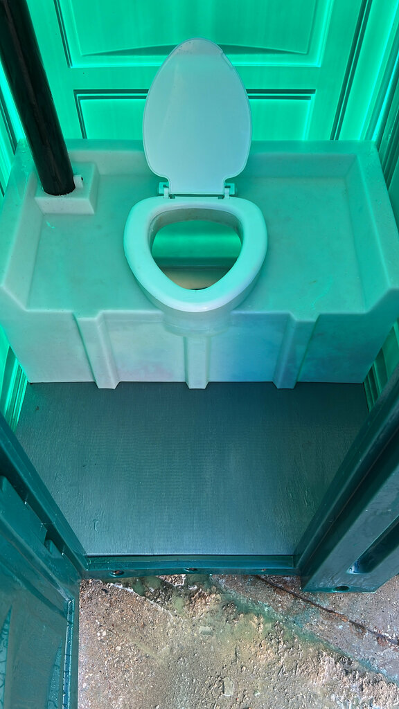 Seyyar tuvaletler Био-Возрождение, Moskova ve Moskovskaya oblastı, foto