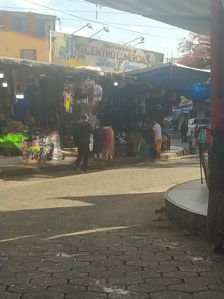 Mini-market San Jorge, Santa‑Krus, foto