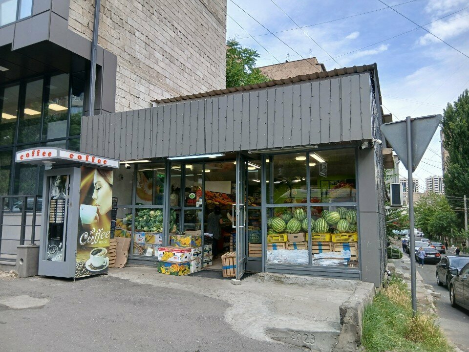 Manavlar Овощи и фрукты, Erivan, foto