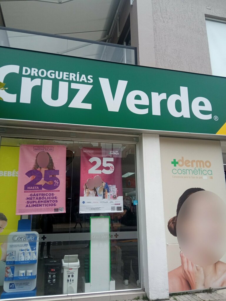 Eczaneler Droguerías Cruz Verde, Bogota, foto