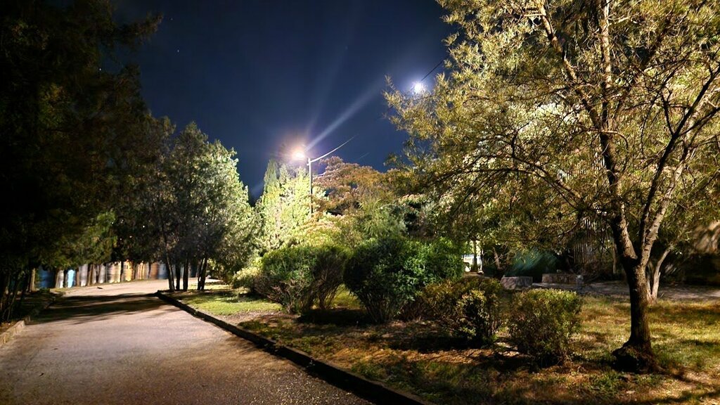 Kültür ve eğlence parkları Приморский сквер, İnkerman, foto