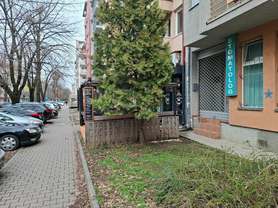 Özel ağız ve diş sağlığı klinikleri ve muayenehaneleri Stom Ord Dr. Milena, Novi Sad, foto