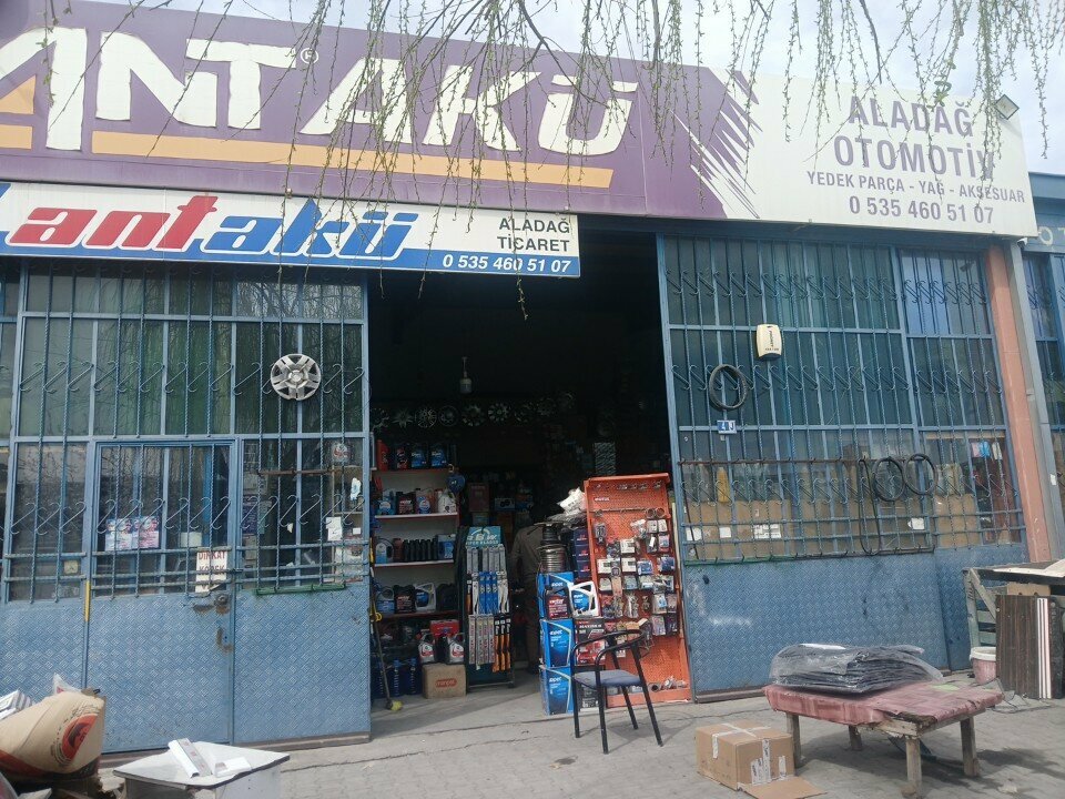 Otomobil yedek parçaları Aladağ Otomotiv, Konya, foto