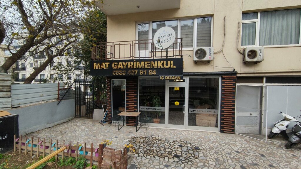 Emlak ofisi Mat Gayrimenkul, İstanbul, foto
