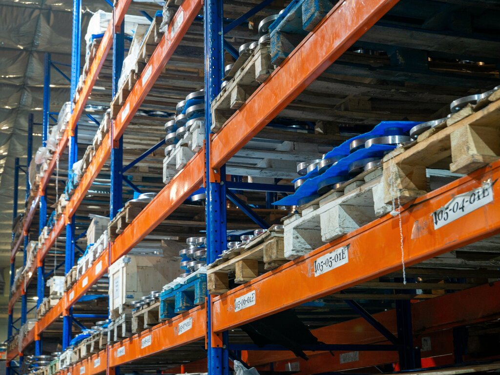 Boru tesisatı ve aksesuarları Onyx, warehouse, Yekaterinburg, foto