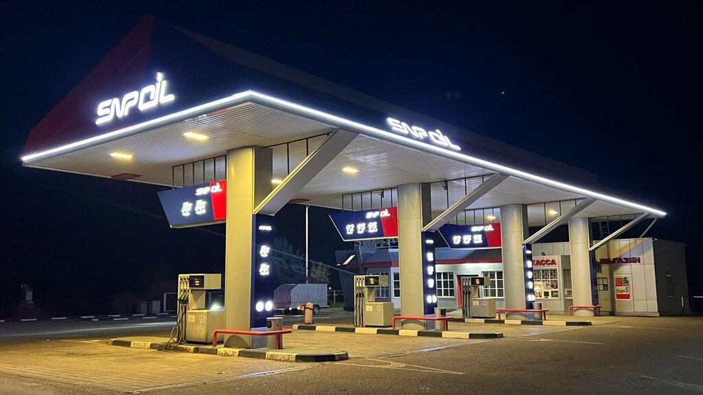 Benzin istasyonu SNPOiL, Krasnodarski krayı, foto