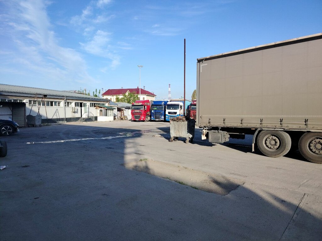 Gümrük depoları Ark-Bulak Foreign Economic Activity Customs Post, Taşkent eyaleti, foto