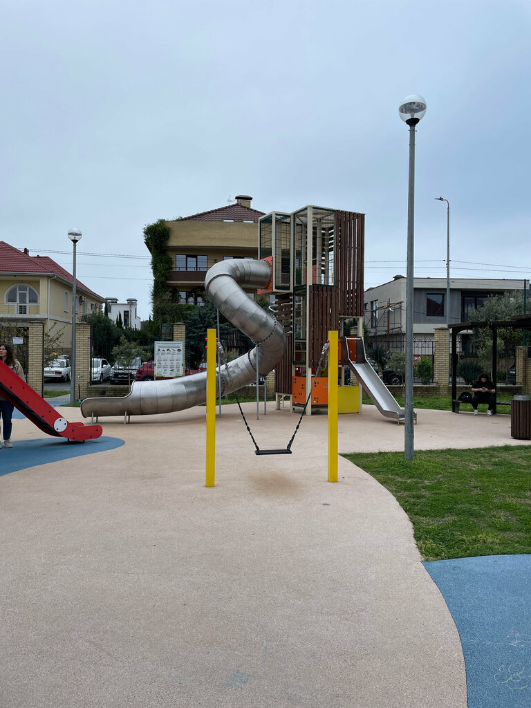 Oyun alanı Детская площадка, Krasnodarski krayı, foto