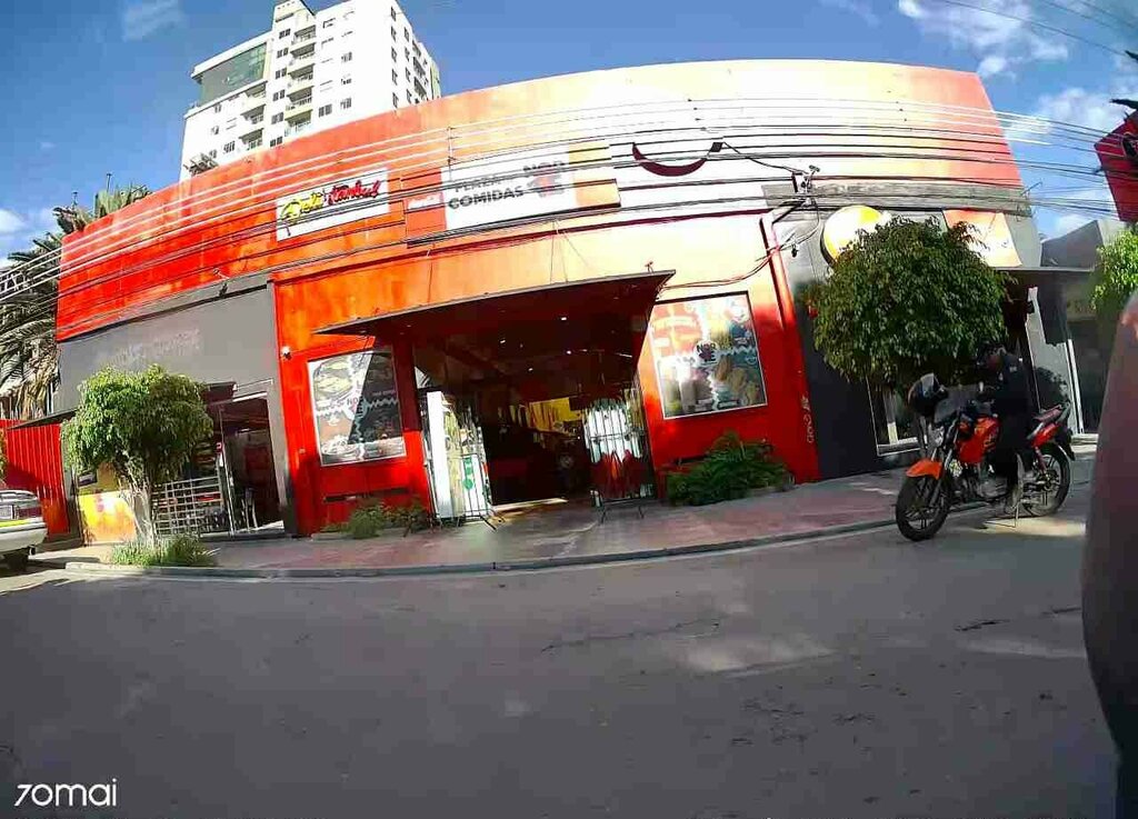 Yemek salonu, gastromarket Norte - Plaza De Comidas, Cochabamba, foto