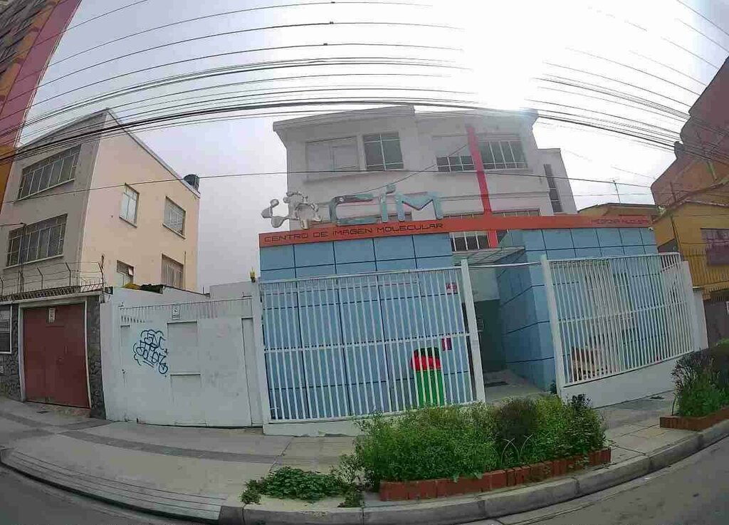 Tıp merkezleri ve klinikler Cim, La Paz, foto
