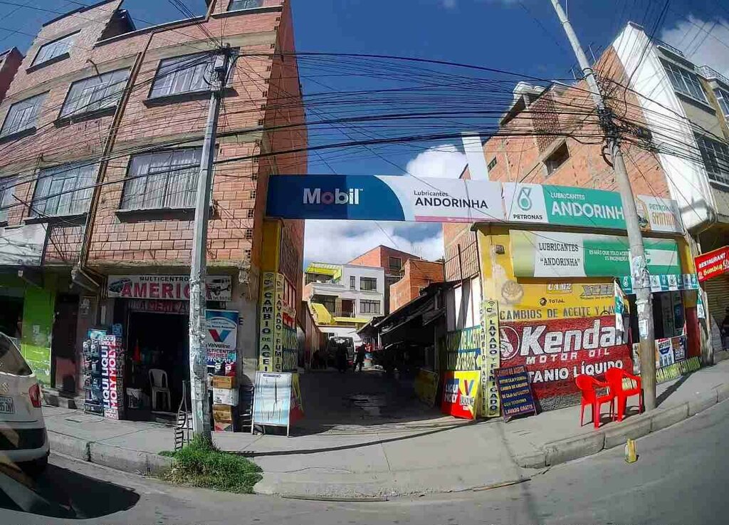 Oto döşeme Andorinha, La Paz, foto