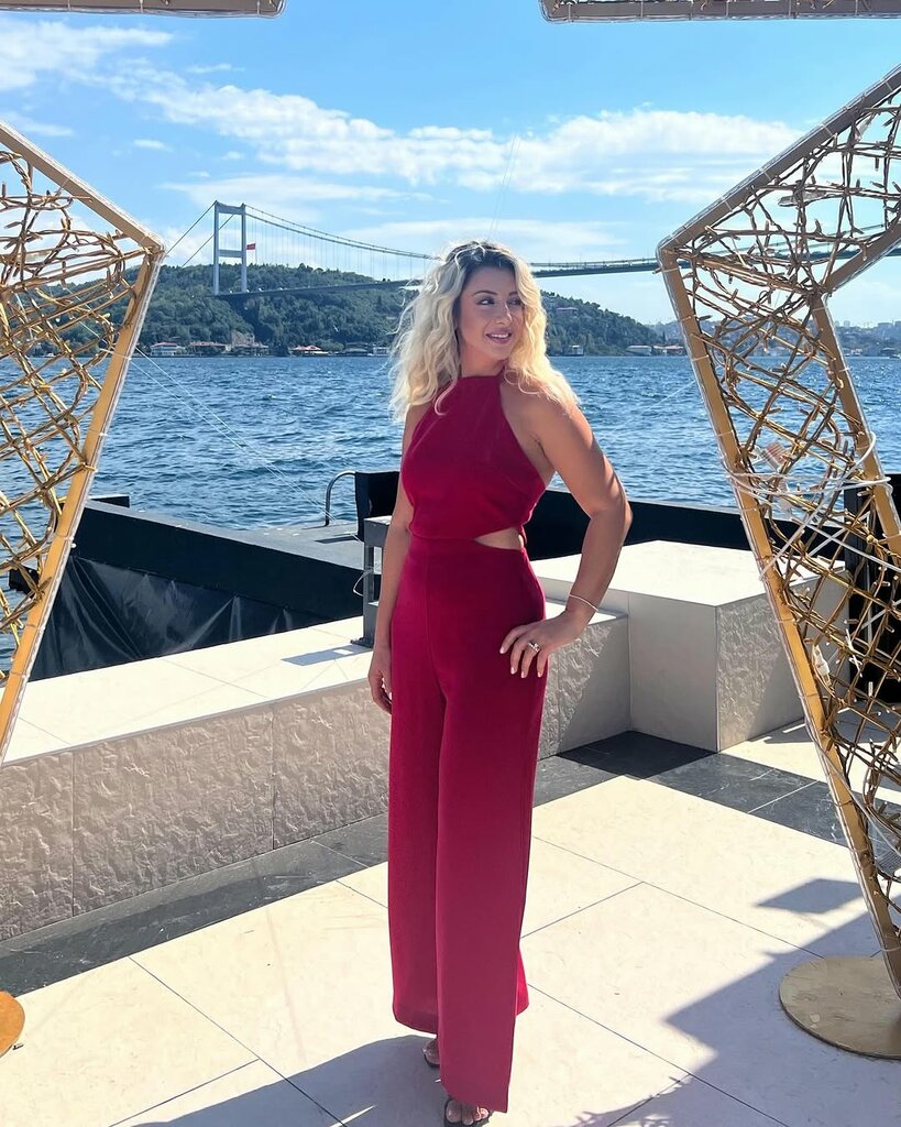 Emlak ofisi Kw Emine Manavoğlu, İstanbul, foto