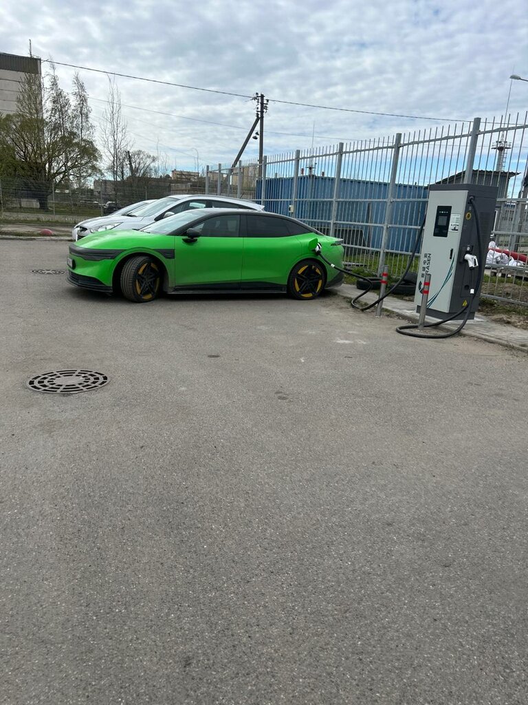 Elektrikli oto şarj istasyonları IT Charge, Saint‑Petersburg, foto