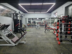 Khan (Samarkand, Qorasuv dahasi), fitness kulüpleri  Semerkant'tan