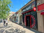 Max Slot (Jevrejska ulica No:27), kumarhaneler  Novi Sad'dan