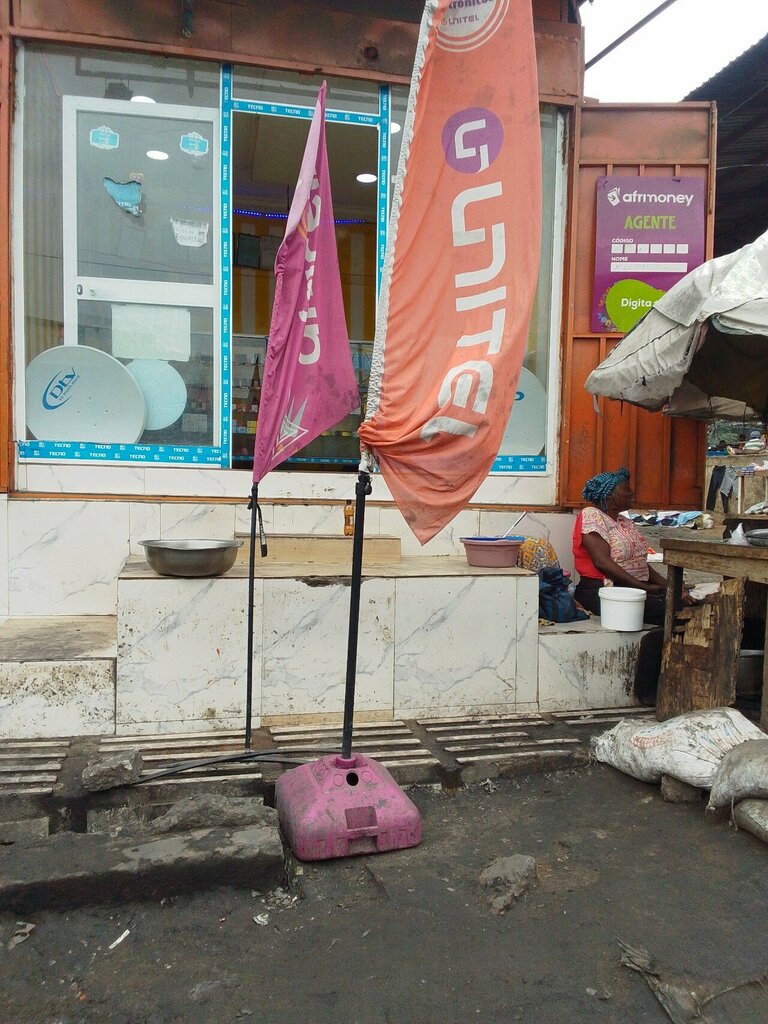 Cep telefonu ve aksesuarları satış mağazaları Loja, Loanda, foto