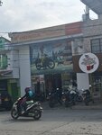 Honda (Valle del Cauca, Municipio de Santiago de Cali, Comuna 10, Calle 16, 24-71), motosiklet satışı  Cali'den