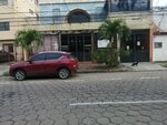La Bodega Española de Manolito (Santa Cruz de la Sierra, Distrito Municipal 11, Subdistrito CIII, Moldes, 731), yönetim ofisi  Bolivya'dan