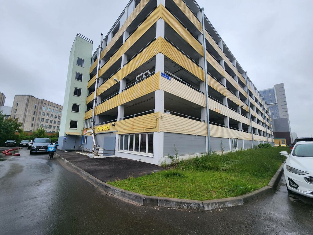 Freze kesim R-pro Systems, Moskova, foto