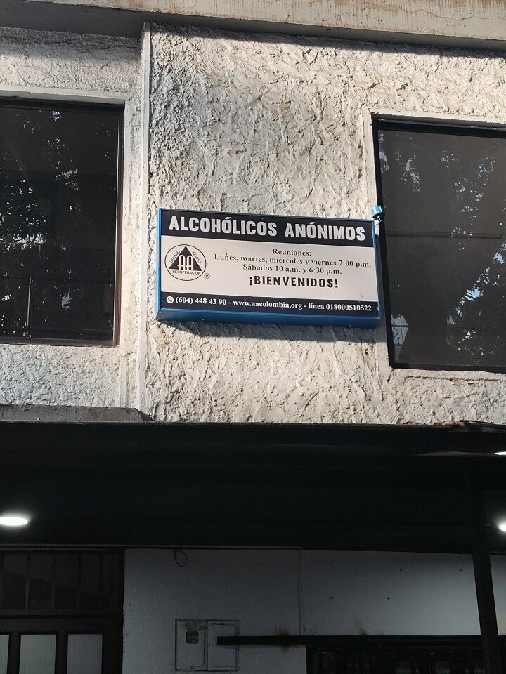 Tıp merkezleri ve klinikler Alcoholics Anonymous, Medellin, foto