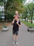 Улица Станислава Карнацевича (ulitsa Stanislava Karnatsevicha No:1Б), toplu taşıma durağı  Tiumen'den