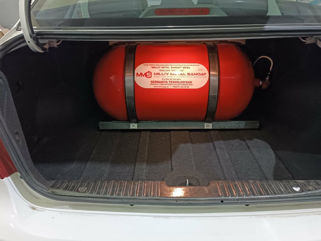 Otomobil servisi Methane Propane Testing Site, Harezm eyaleti, foto